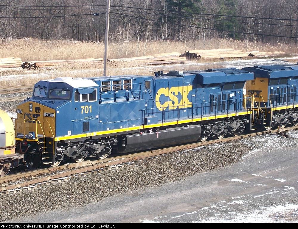 CSX 701